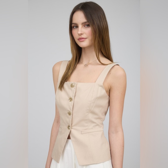 Blu Pepper | Tops | Beige Buttondown Sleeveless Top | Poshmark